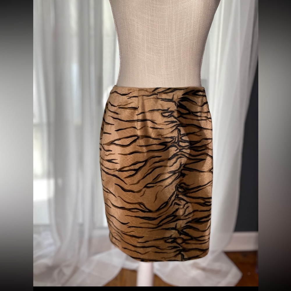Apostrophe Gorgeous Tiger Print Skirt. Excellent Cond… - Gem